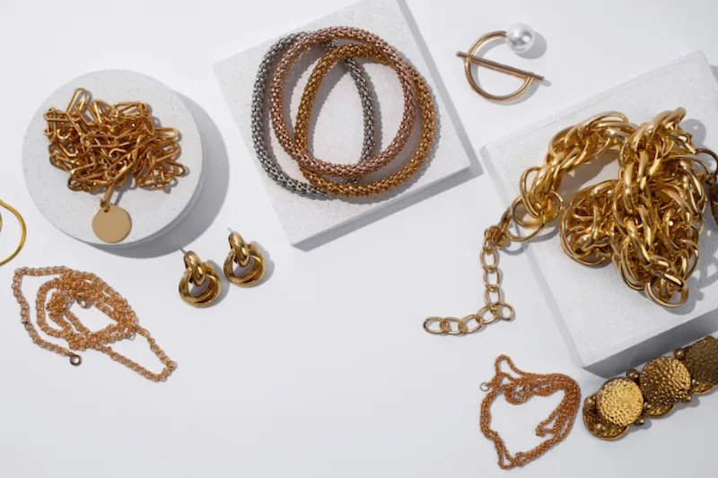 Uplift Your Personal Style With These 4 Fashion Accessories - Digital ...